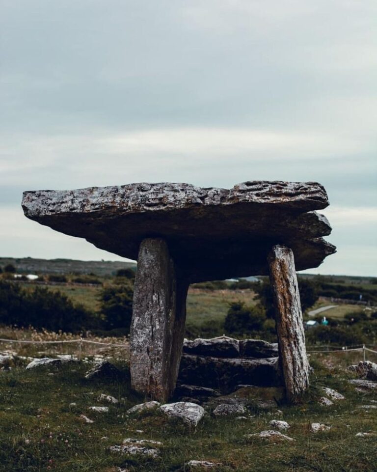 Ireland Travel Guide: 11 Unique Things To Do in the Emerald Isle